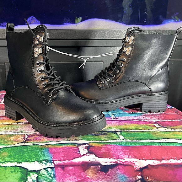 Universal Thread | Shoes | Black Grunge 9s Aesthetic Combat Boots Marta ...
